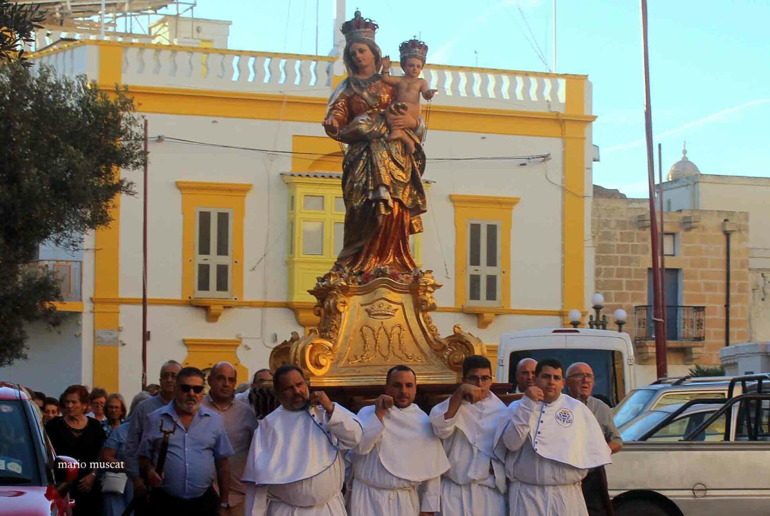 Luminaria Live – NadurParish.com